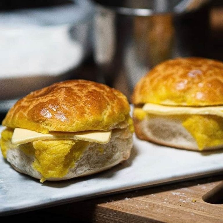 Champion Bolo Bun is a gorgeous minimalist café famed for authentic Bolo