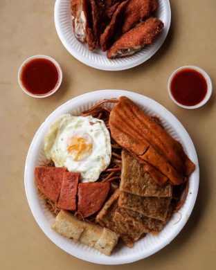 Popular Eng Kee Chicken Wings brings S$1.30 fried wings to Beauty World