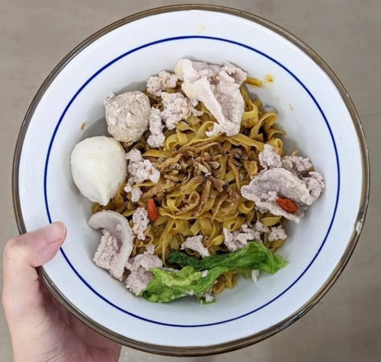 Orh Kee Noodles has serves unique bak chor mee in town 24/7