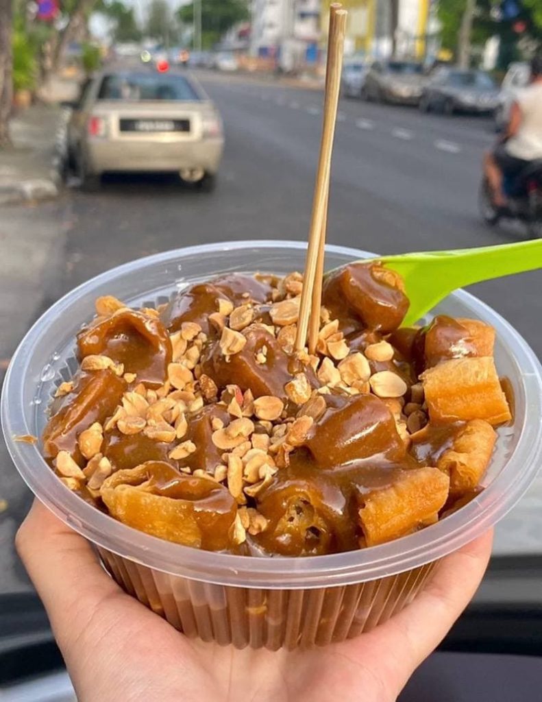 Viral Hock Seng Rojak King has unique malted sugar paste rojak