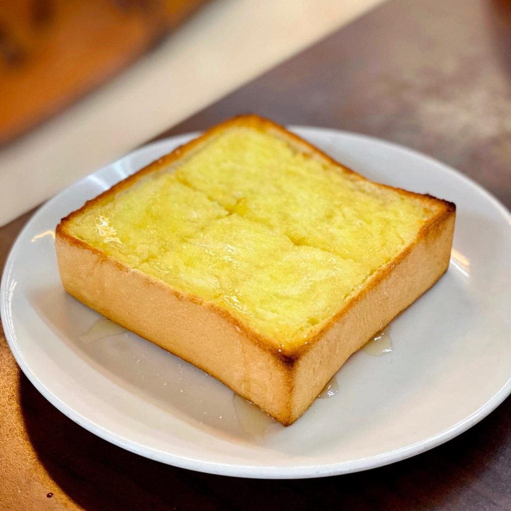 Magic Kitchen is an old-school eatery with S$2.50 honey butter thick ...