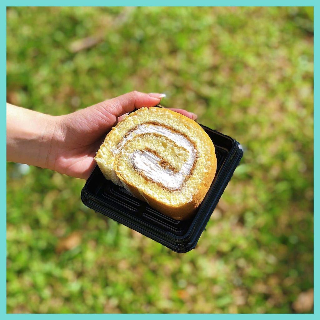 Mai Zhi Wei Bakery in Bedok has S$2 chiffon cakes in 13 flavours