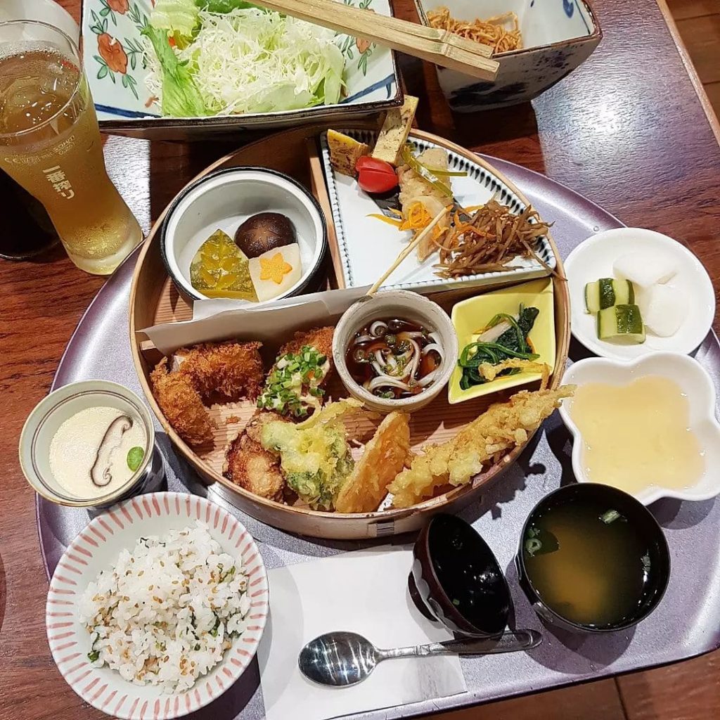 Ginza Anzu has value-for-money S$18 lunch sets with pork katsu & tempura