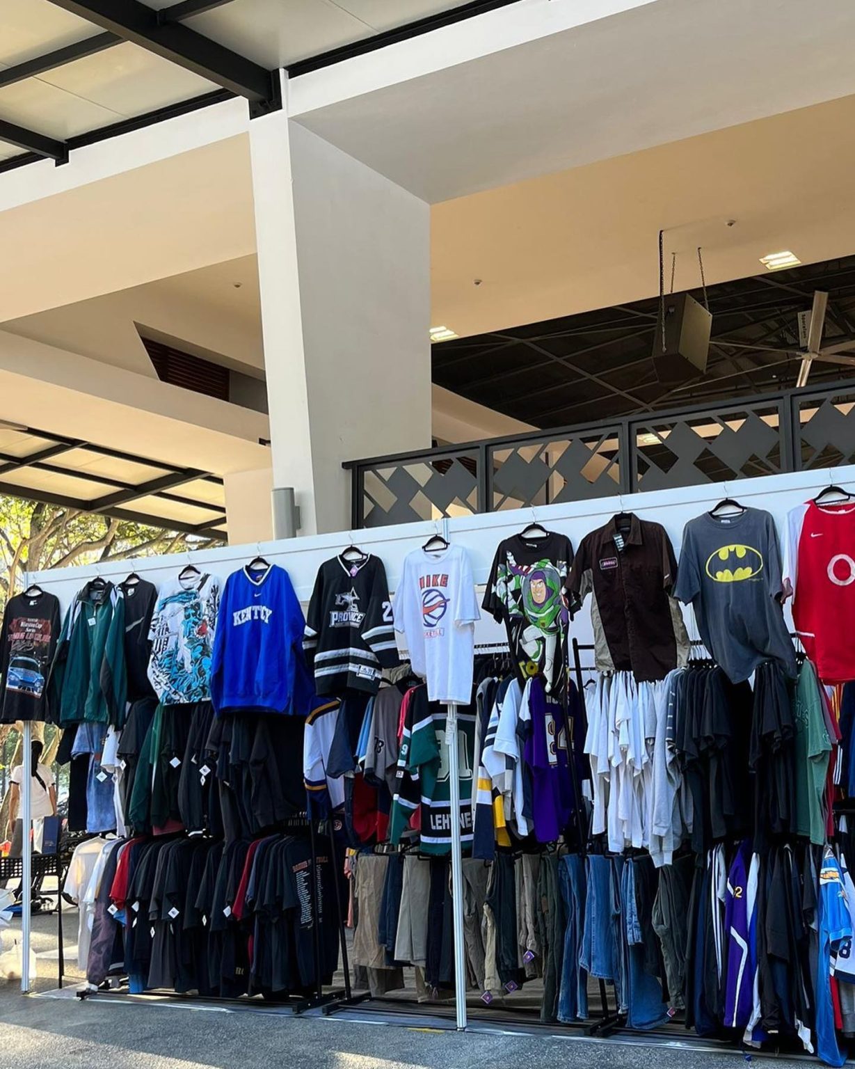 These thrift shops in Haji Lane are a must visit for hidden gems