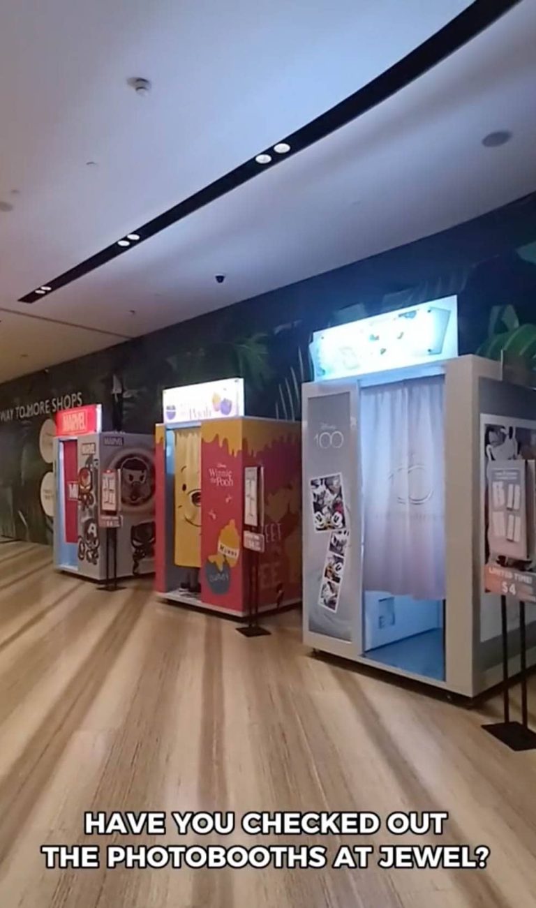 These Disney-themed photo booths has cute prints for just S$2