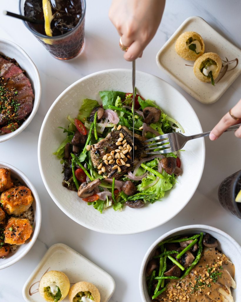 Tipsy Collective has affordable 1-for-1 set lunch from just S$7.50