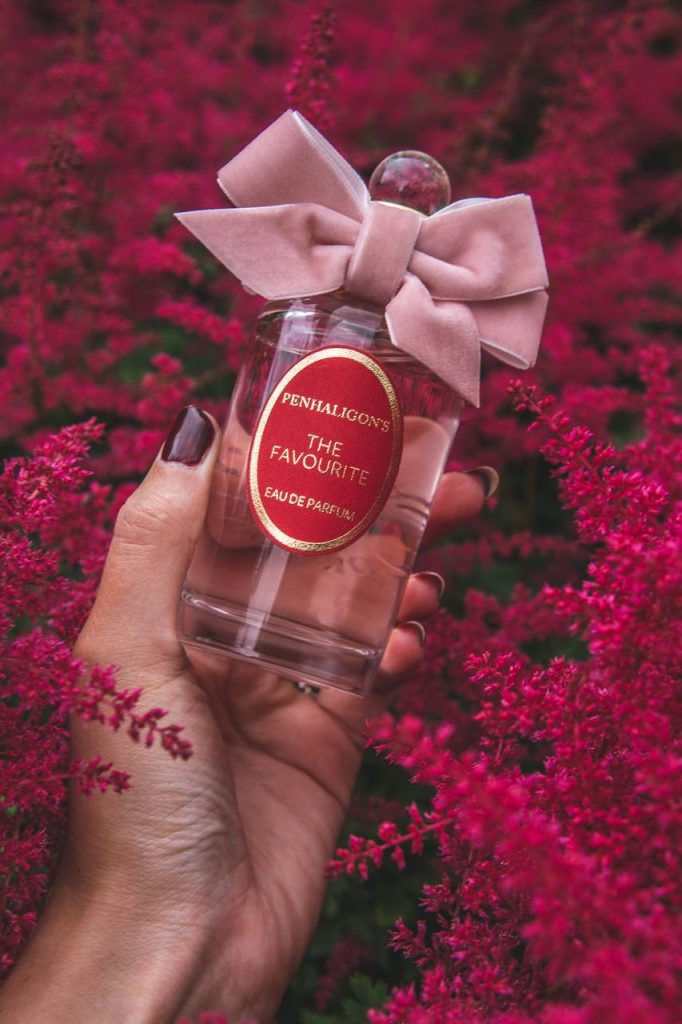 14 best aesthetic perfumes like cottagecore, clean girl & more