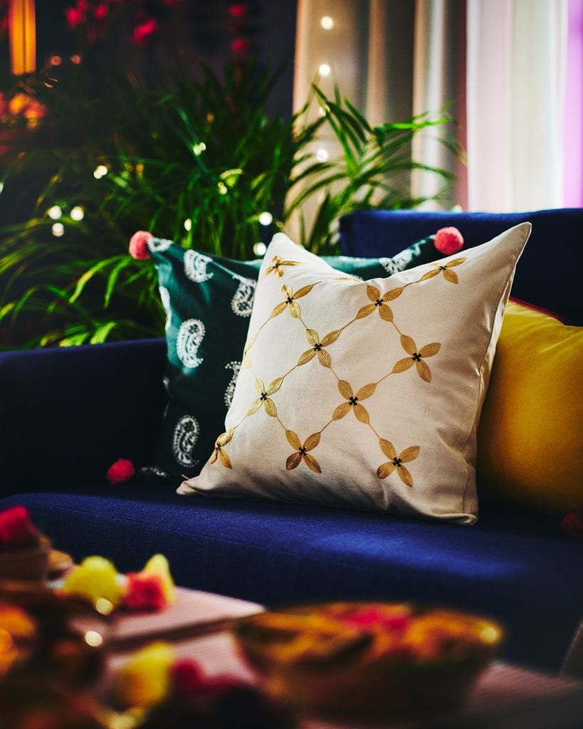 6 Christmas party essentials that will make you the best host ever