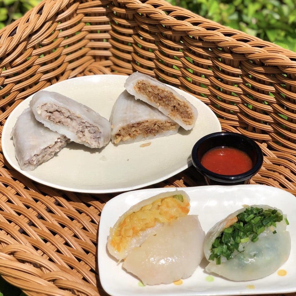 Ah Ma TeoChew Kuih has orh nee, taro kueh & fried taro buns