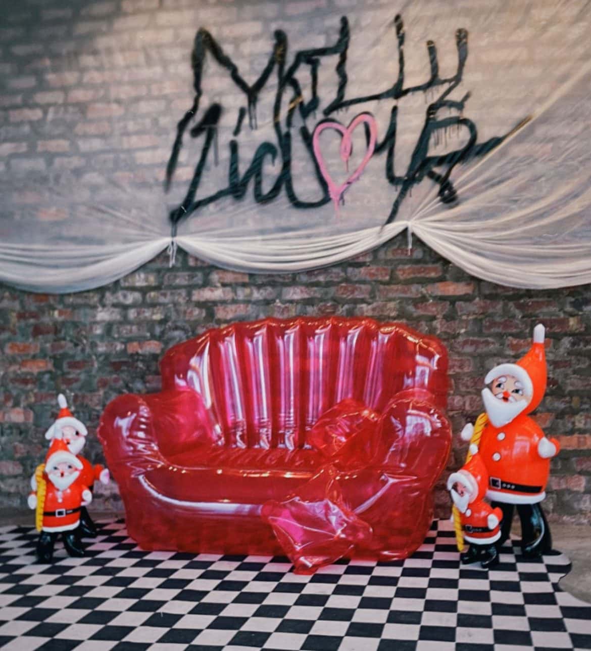 Y2K grunge themed JB cafe has IG-worthy aesthetics and desserts