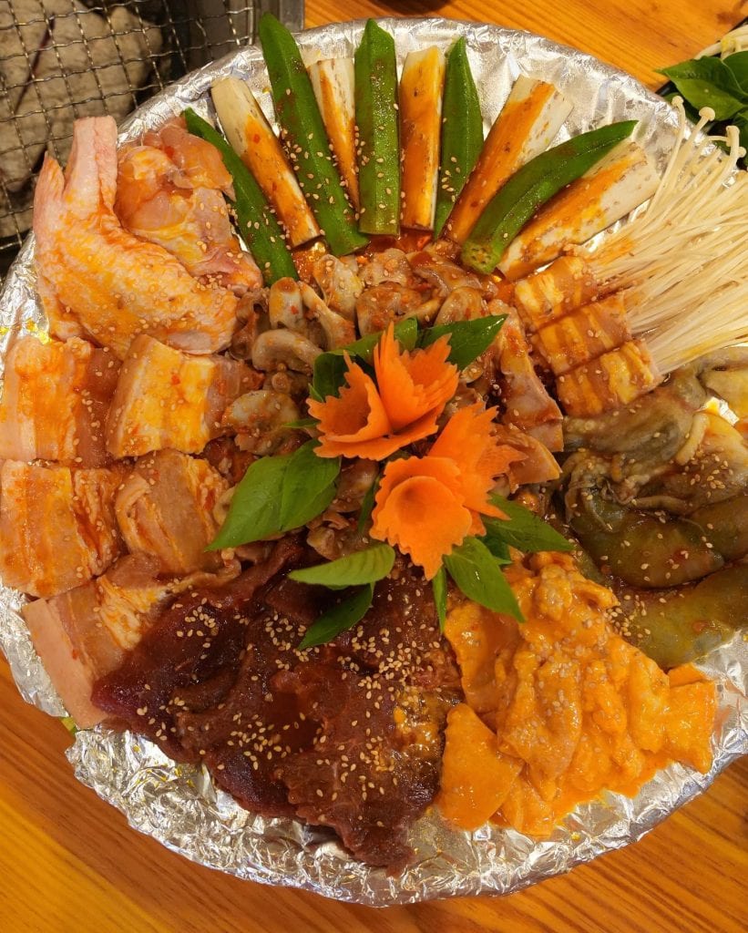 An La Ghien has an unlimited Vietnamese buffet from S$49.90