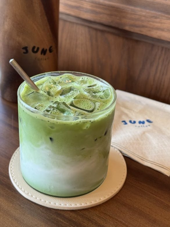 June Coffee in the East has all-day brunch & matcha lattes