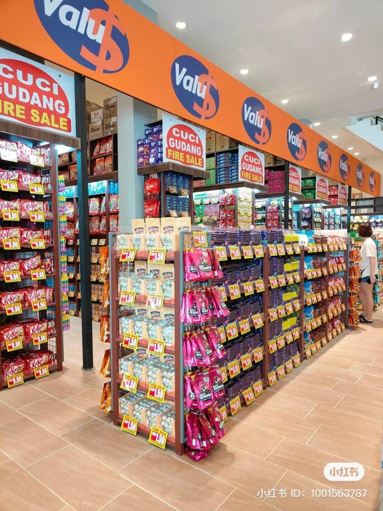 This Ninso-Valu$ outlet in JB sells household items from S$0.68