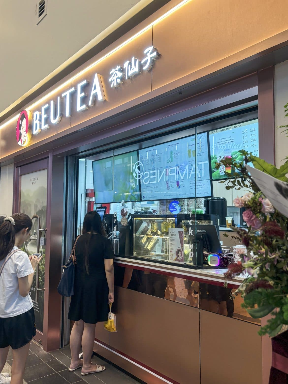 Beutea opens outlet in Tampines with blind boxes and new drinks
