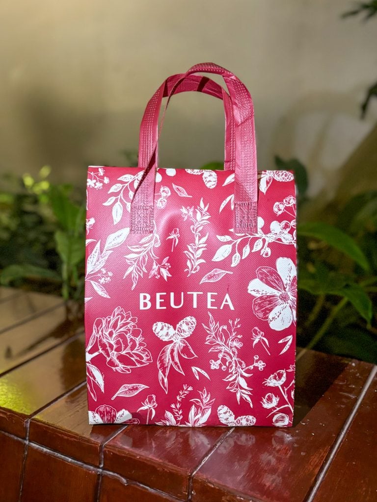 Beutea opens outlet in Tampines with blind boxes and new drinks