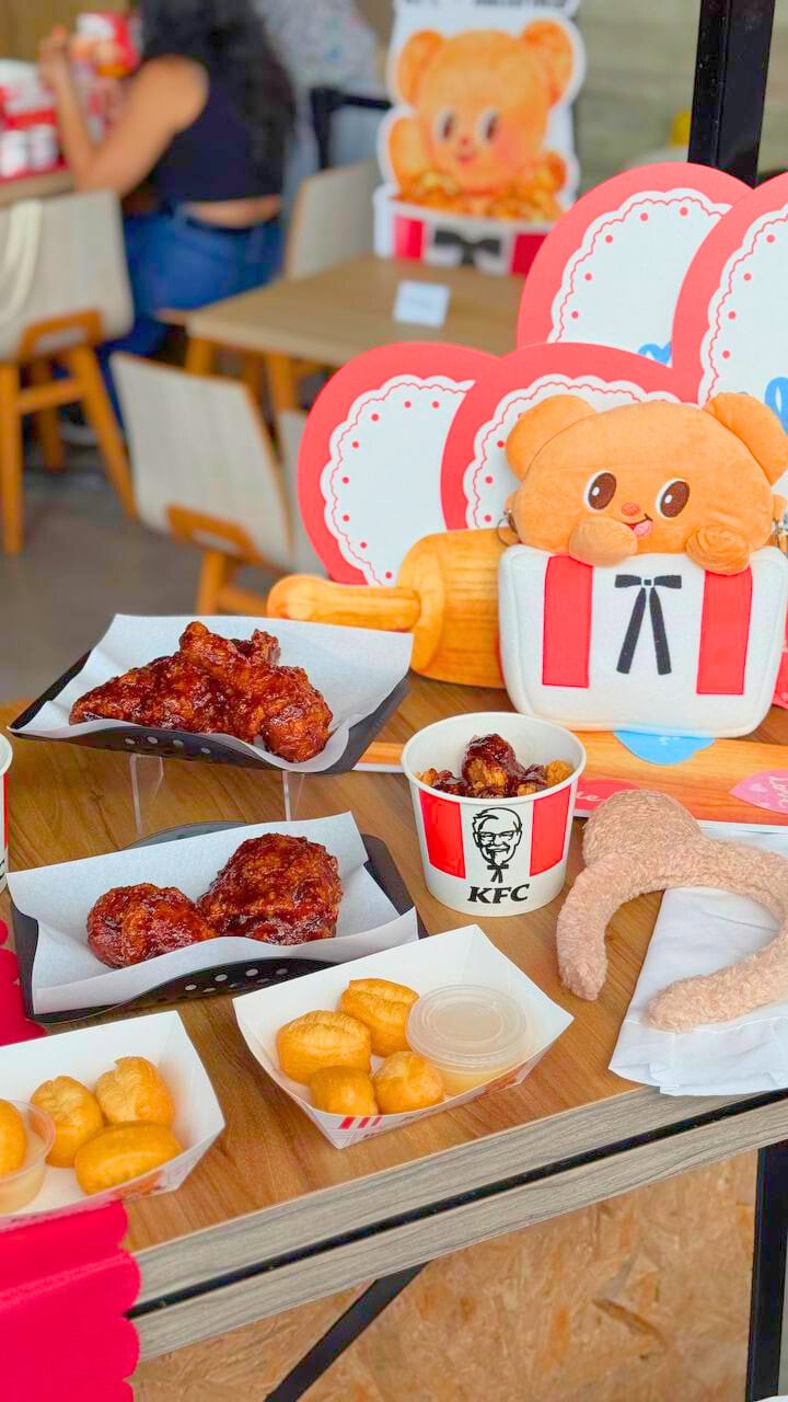Thailand’s favourite mascot, Butterbear, is visiting KFC Singapore