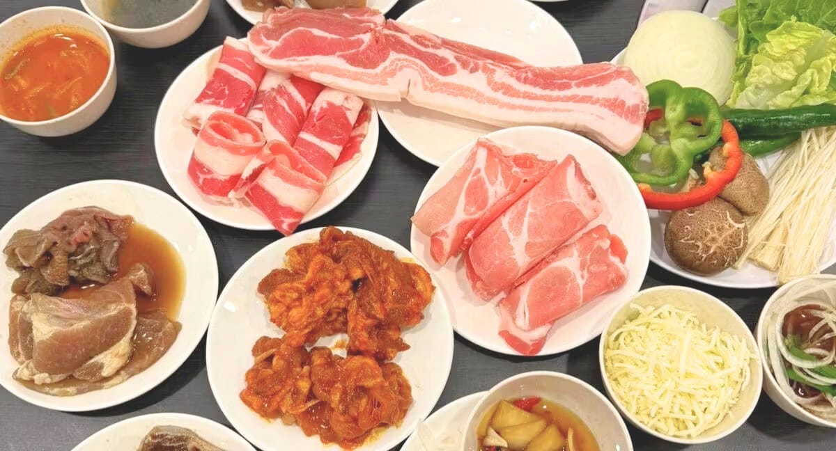 All-you-can-eat at Gogi Buffet Korean BBQ with less than S$50/pax