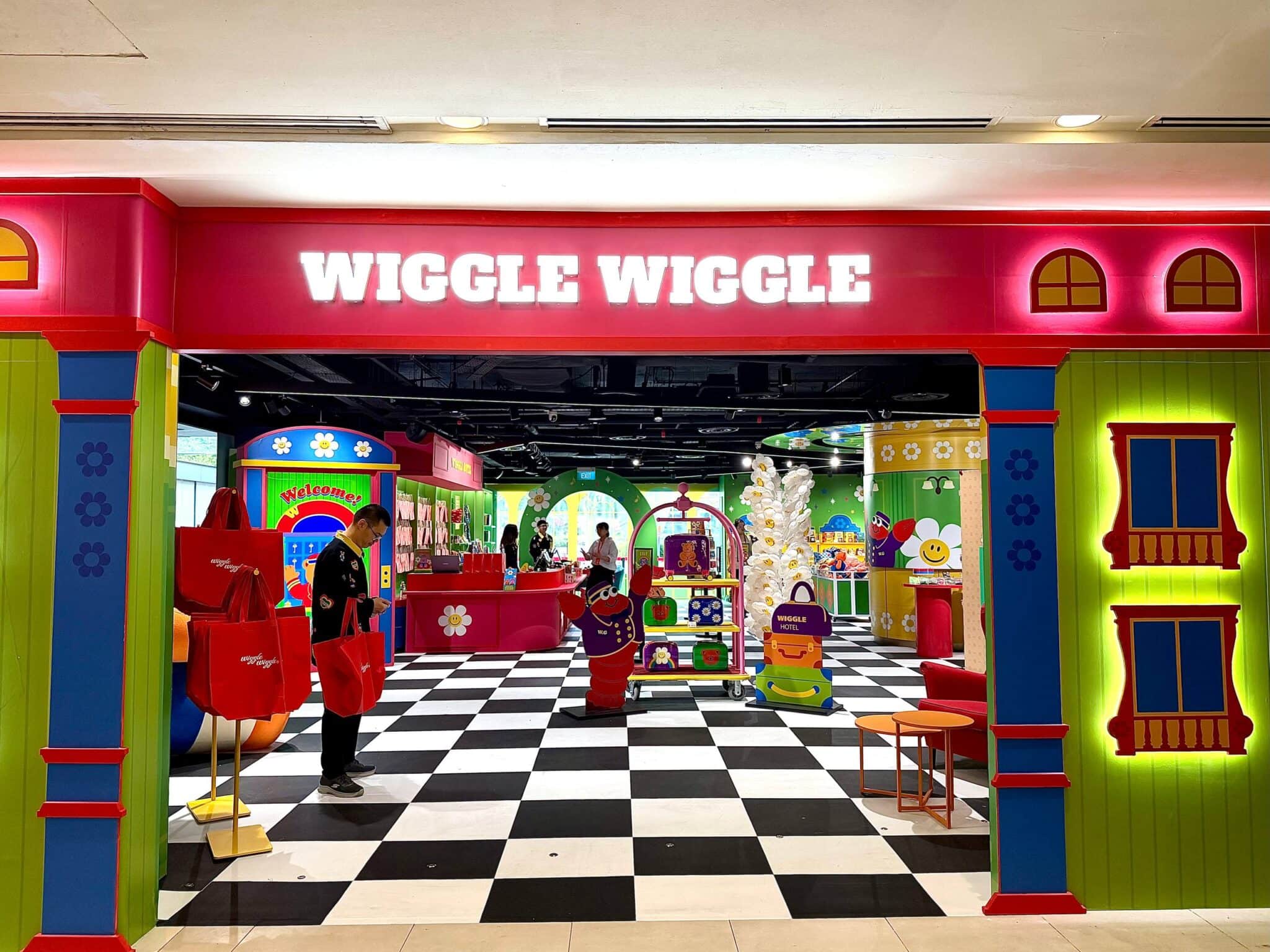 Check out the Wiggle Wiggle Hotel which has a ball pit, and more