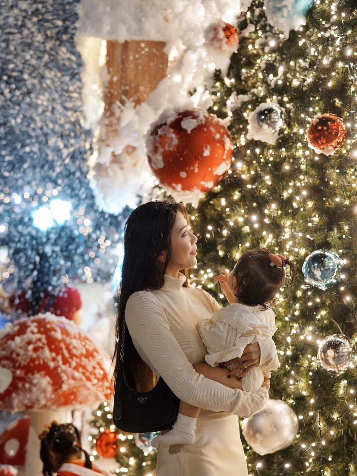 Catch the magical snow shows happening at these 8 areas
